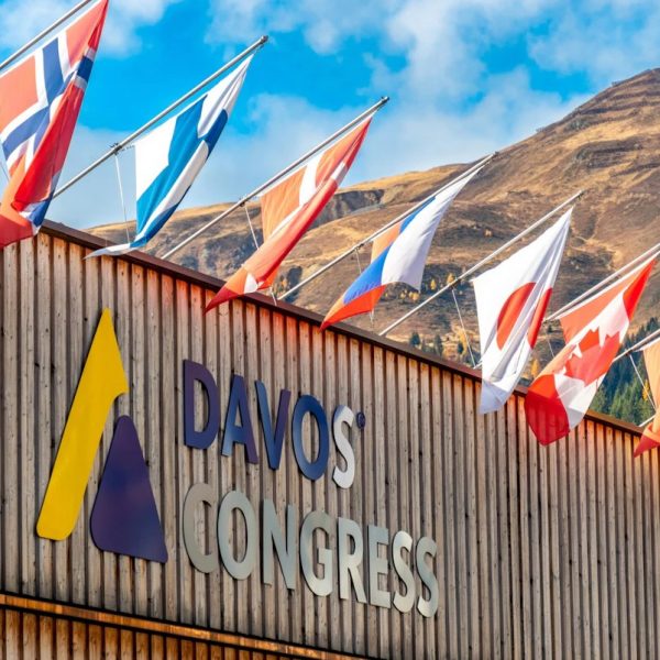The Rise and Fall of Davos Man — Strategic Culture