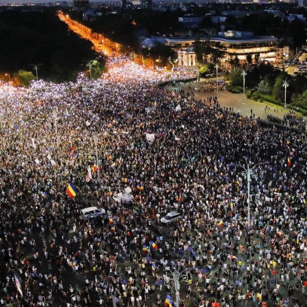 One of the largest protests in Bucharest: What’s behind it? — Strategic ...