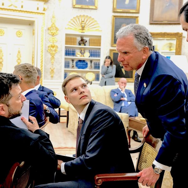 The Neocon-Realist War Over Ukraine — Strategic Culture